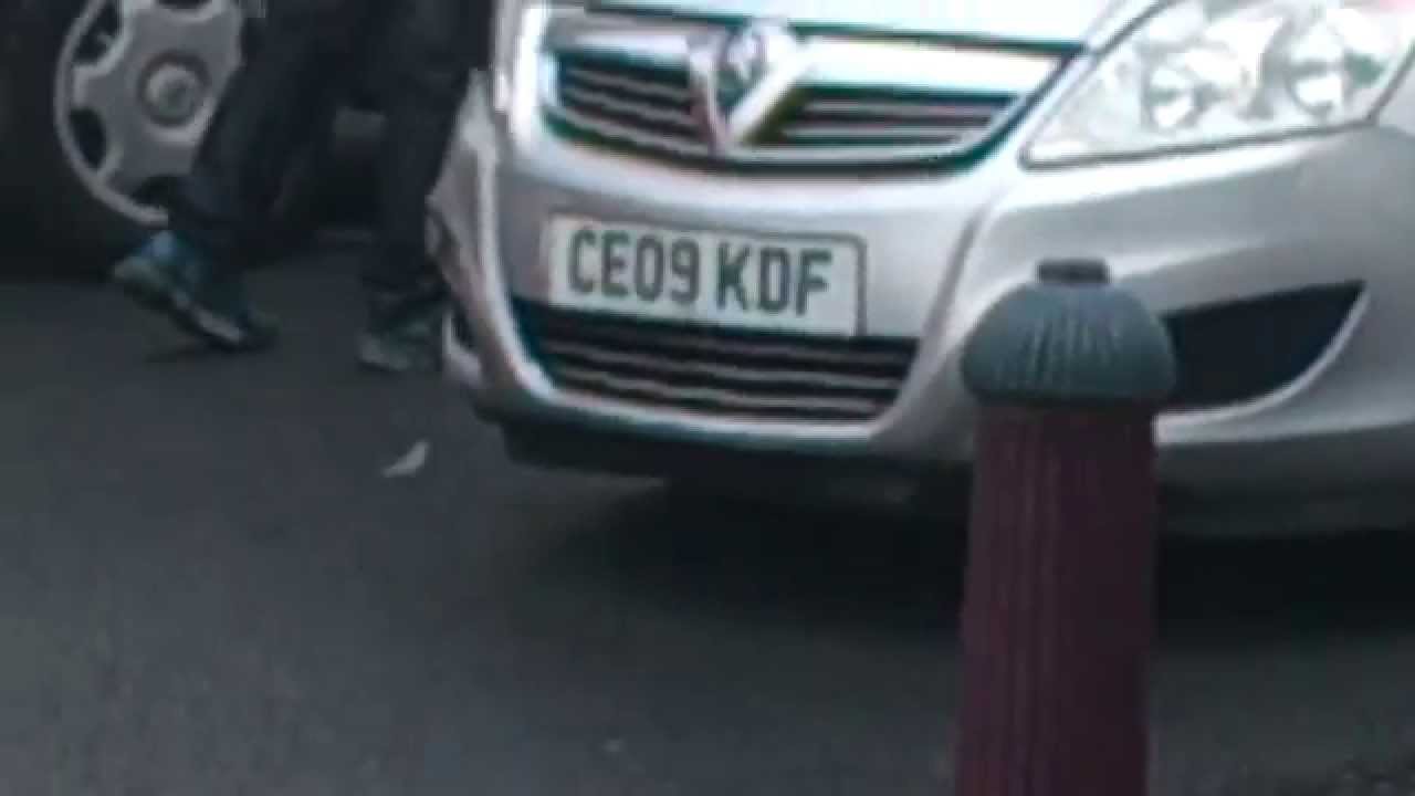 Car crash 23/05/2014 Soho Road Handsworth, Birmingham . - YouTube