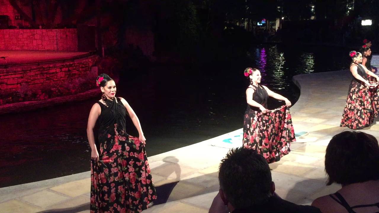 FIESTA NOCHE DEL RIO 14 MAY 2016 - YouTube