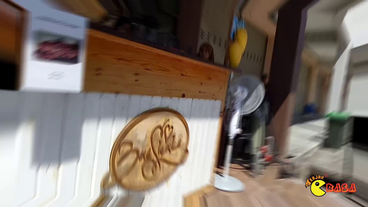 Korean Spicy Chicken (BaeShake) - YouTube