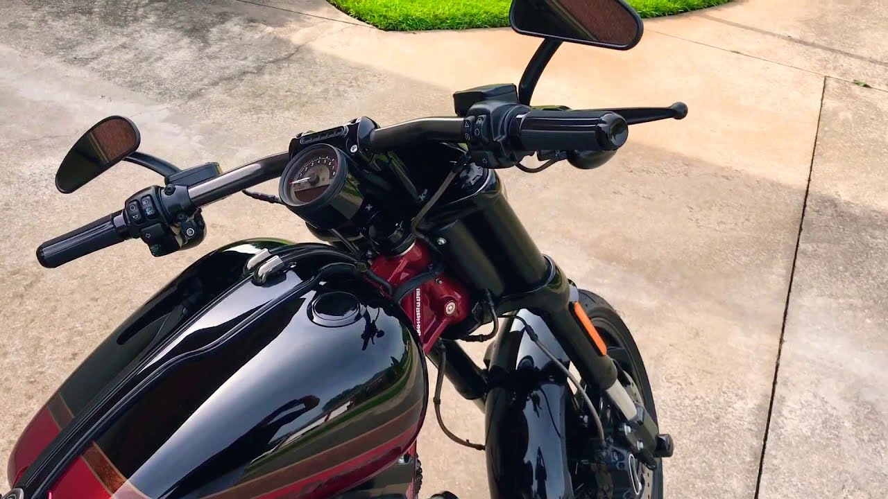 Harley Davidson CVO Breakout Pro-Street - YouTube
