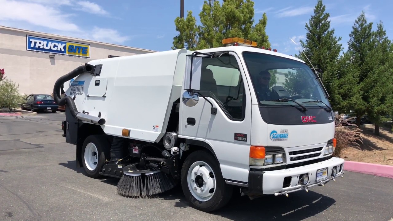 2003 GMC W5500 Schwarze A4000 Air Street Sweeper - YouTube