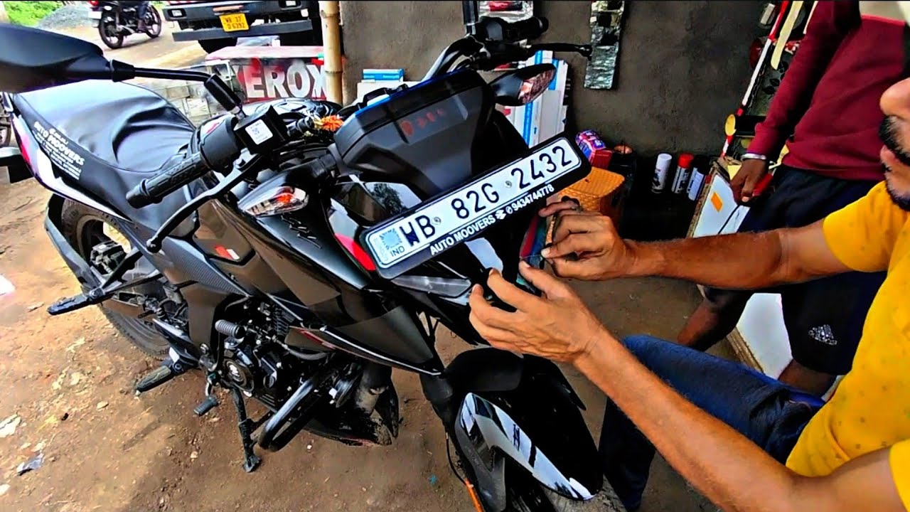 Bajaj Pulsar N150 headlight modification @sanjutheart - YouTube