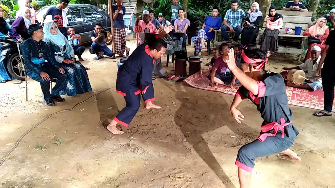seni silat sekebun bunga (Kg. Bangol,Gual Ipoh, Tanah Merah) - YouTube