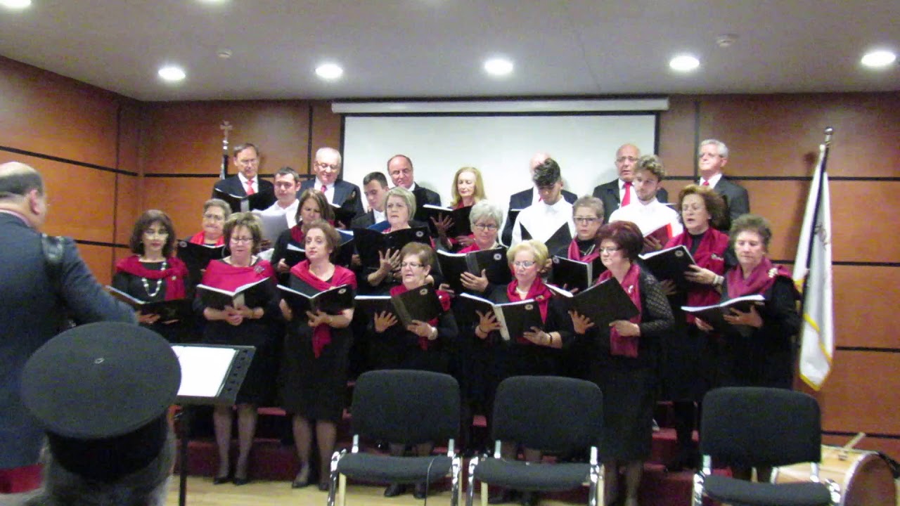 ΧΟΡΩΔΙΑ ΠΑΡΑΔOΣΙΑΚΗΣ ΜΟΥΣΙΚΗΣ ΓΙΑΝΝΙΤΣΩΝ-ΑΠΑΝΩ ΣΤΗ ΤΡΙΑΝΤΑΦΥΛΛΙΑ - YouTube