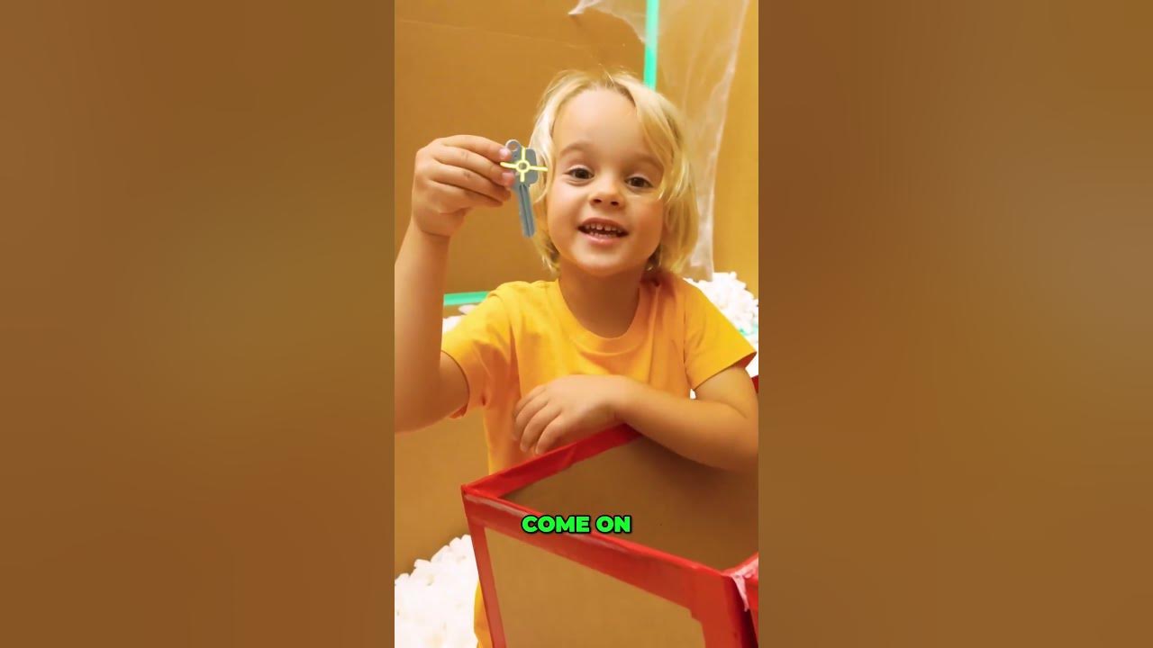 Epic Cardboard Kingdom: Kids' Creative Play - YouTube