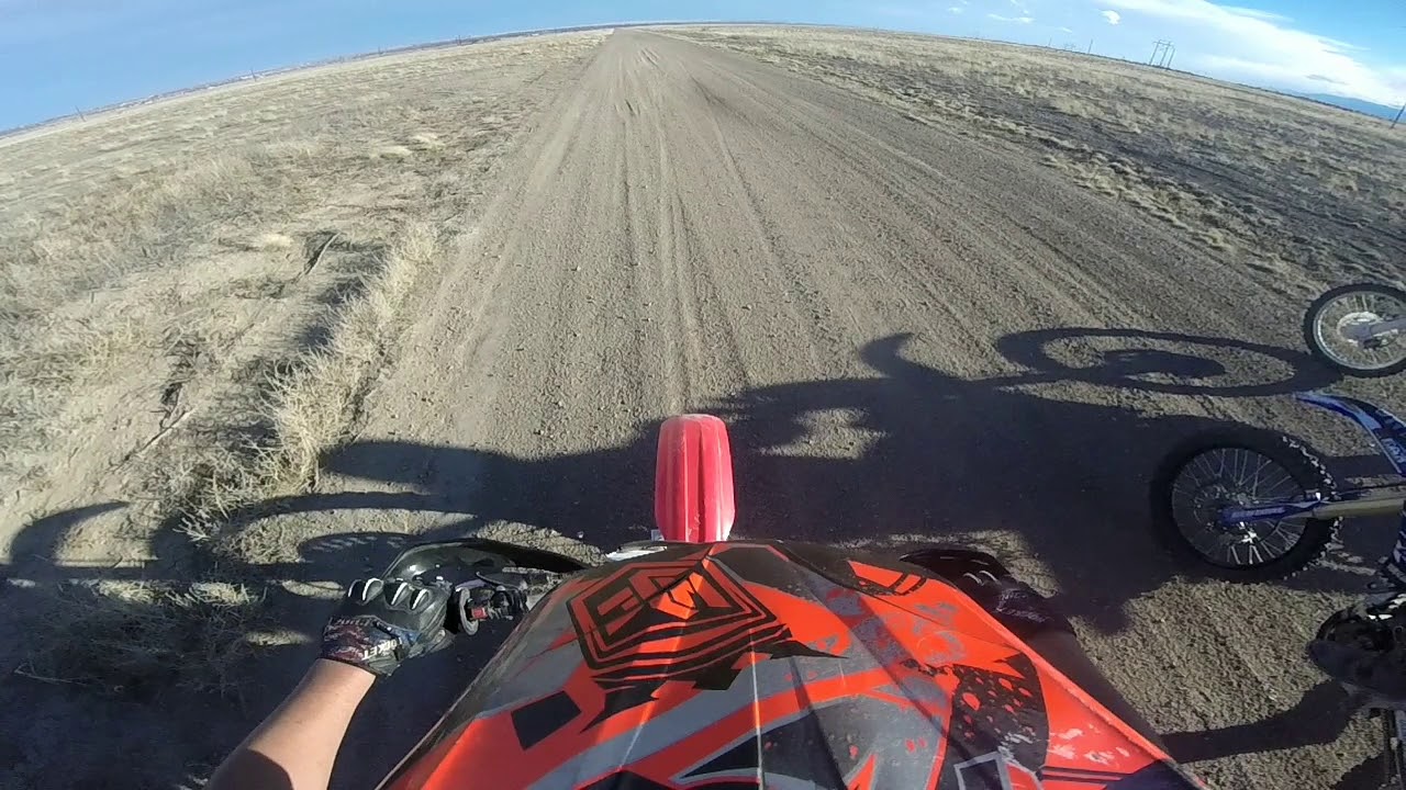 92 honda cr500 vs 2016 yamaha yz450f - YouTube