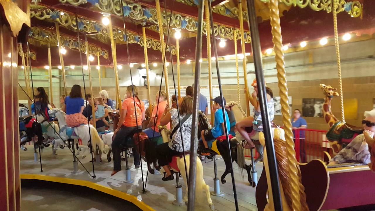 Port Dalhousie Carousel and Frati Band Organ #8 - YouTube