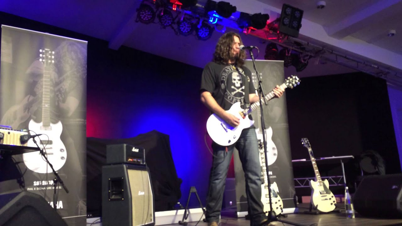 Phil X jams "Stink" yamaha guitar clinic 2014 berlin - YouTube