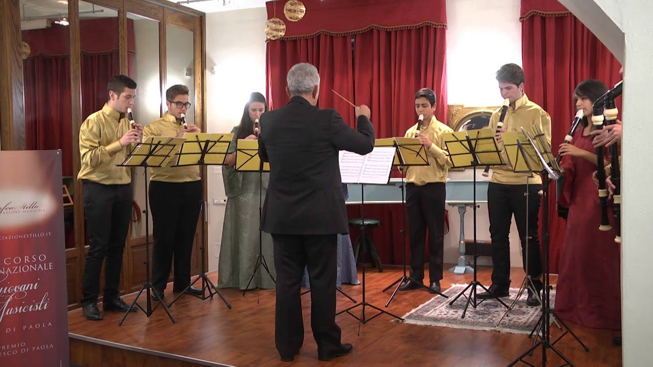 Laudate Nomen Domini di Christopher tye 1558 - YouTube