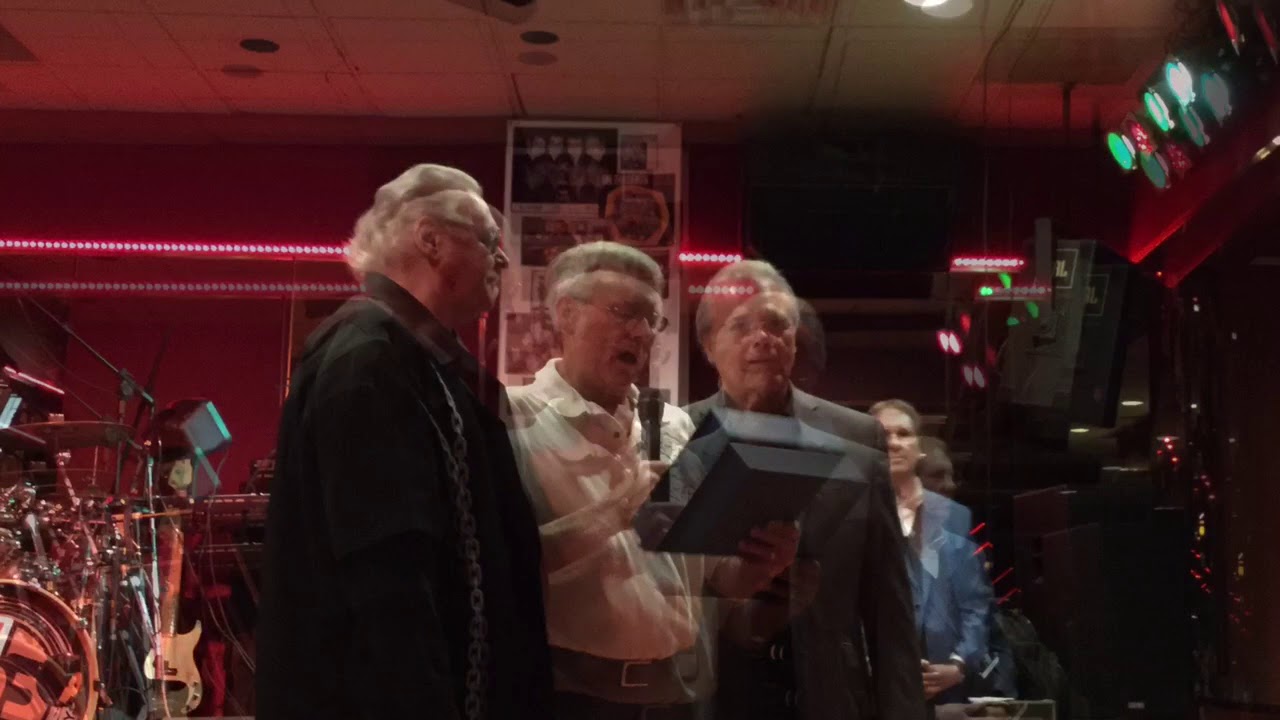 MANCINI'S LOUNGE WITH BILL DIEHL MUSIC AWARD FOR TONY ANDREASON - YouTube