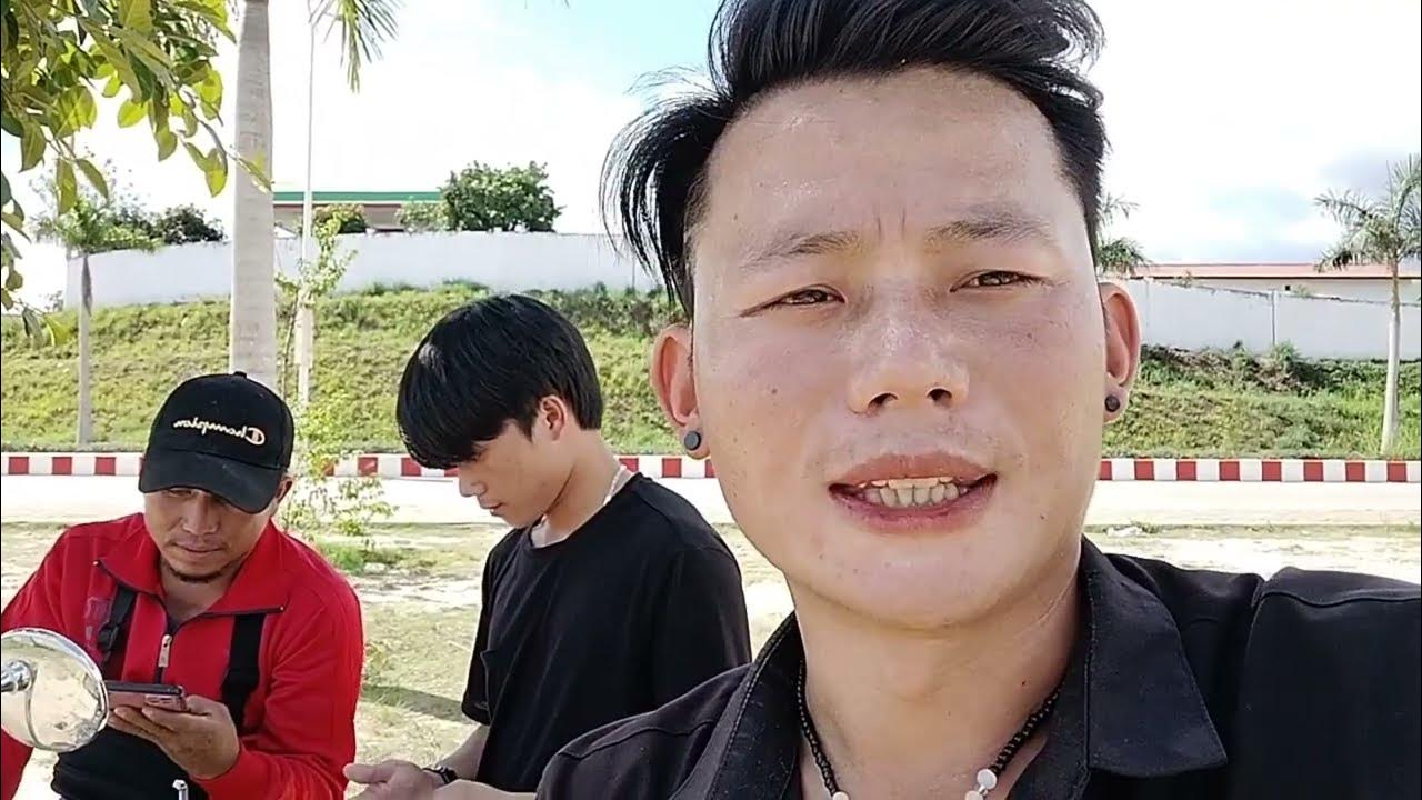 hnub no mu ncig ua si nrog phooj ywg nawb - YouTube