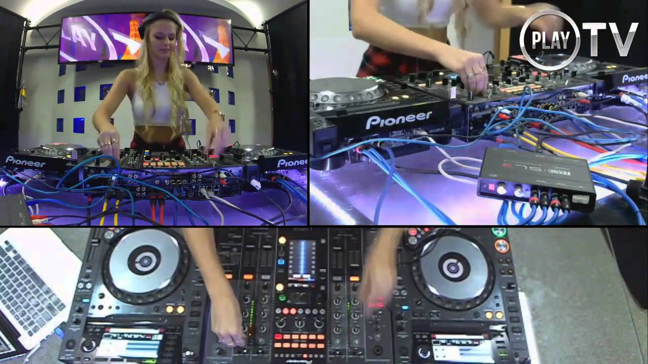Da Candy Live @PLAY TV 18/11/2015 part 1 - YouTube