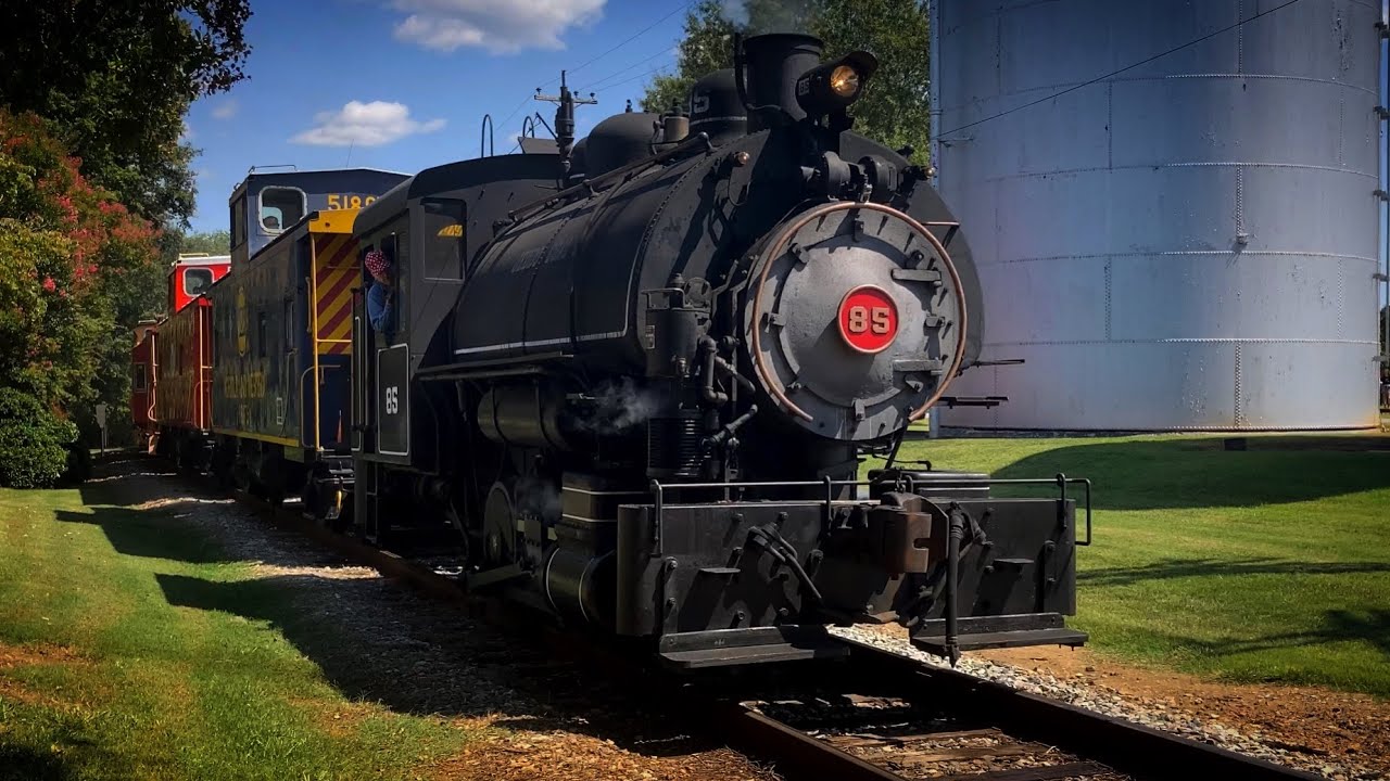 EPIC Stack Talk from a SMALL Tank Engine - YouTube