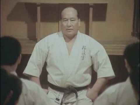 Kyokushin karate kata Gekisai Dai 撃砕大 - YouTube