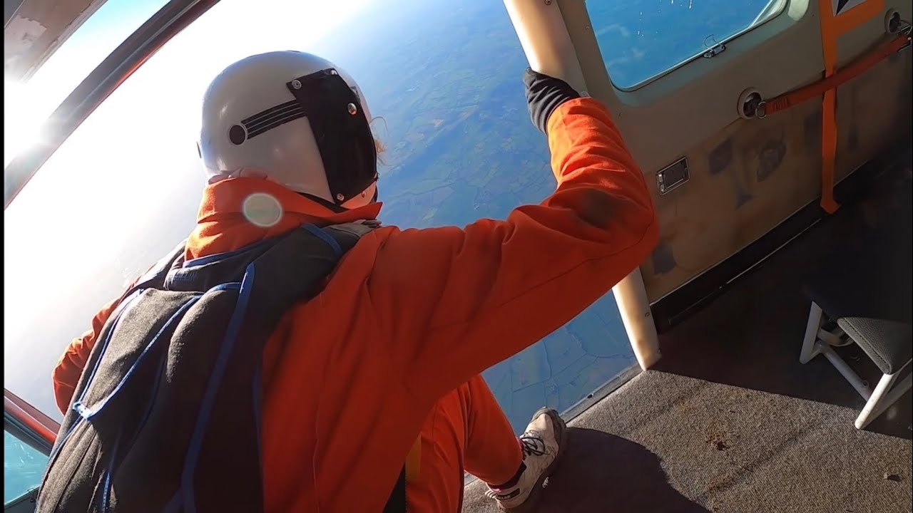Dive Exit and Backloop | RAPS Student Skydive - YouTube
