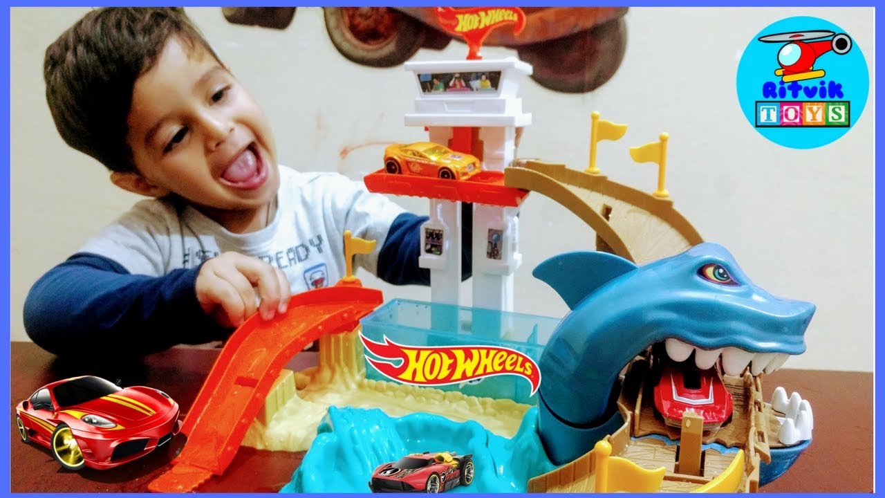 Hot Wheels Color Shifters Sharkport Showdown Trackset | Color Changing ...