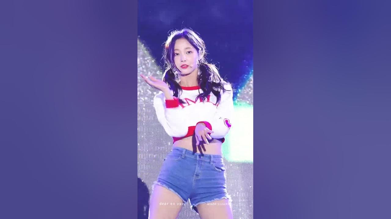 [FANCAM/직캠] 181007 모모랜드 MOMOLAND 연우 YEONWOO - 뿜뿜 BBOOM BBOOM FOCUS by Dear No One - YouTube