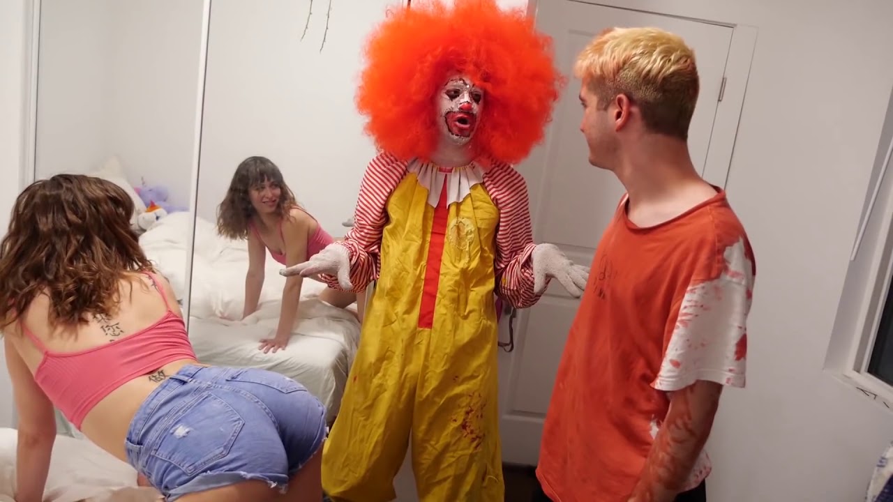 Ronald McDonald meets Riley Reid - YouTube