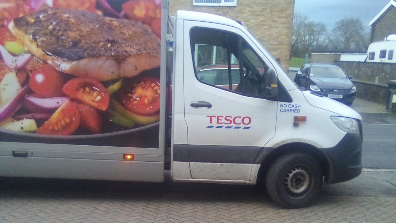 Tesco Delivery service van at 4:45pm. 44 WUH - YouTube