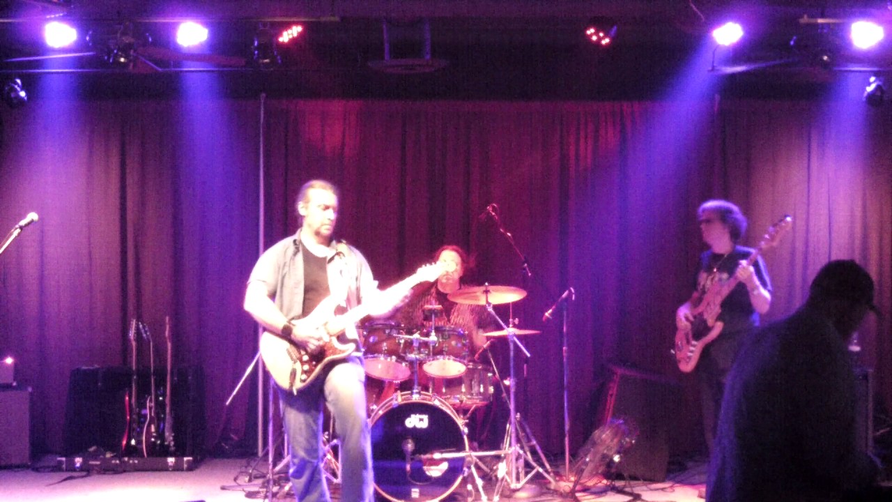 Scuttle Buttin' - Stevie Ray Vaughan - The Brian Johnson Band - YouTube