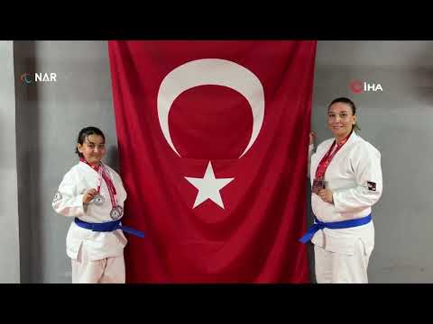 Anne ve Kızı Şampiyonluk yolunda birlikte ilerliyor.