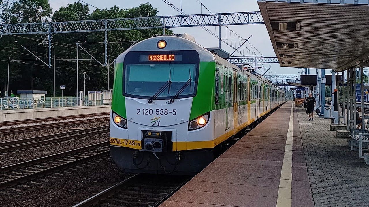 EN57AL-1749 + EN57AL-1690, KM R2 19883 Przejazd na odcinku Mińsk Maz ...