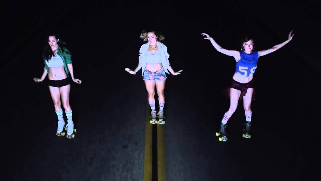 Chet Faker Gold Official Music Video - YouTube