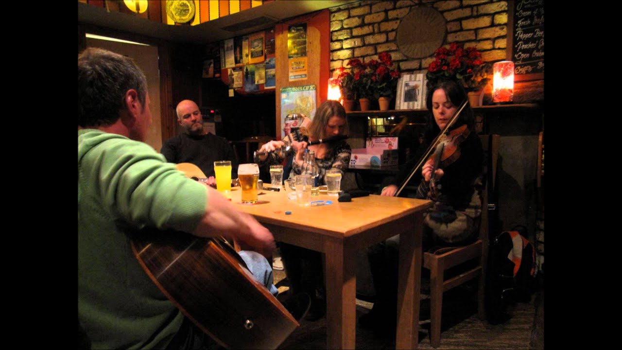 Ireland Trip 2013 - Danny Mac's Pub, Lahinch, County Clare - YouTube