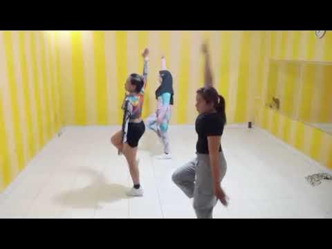 kita latihan sama coach ayu master di ss duo 🦋 - YouTube