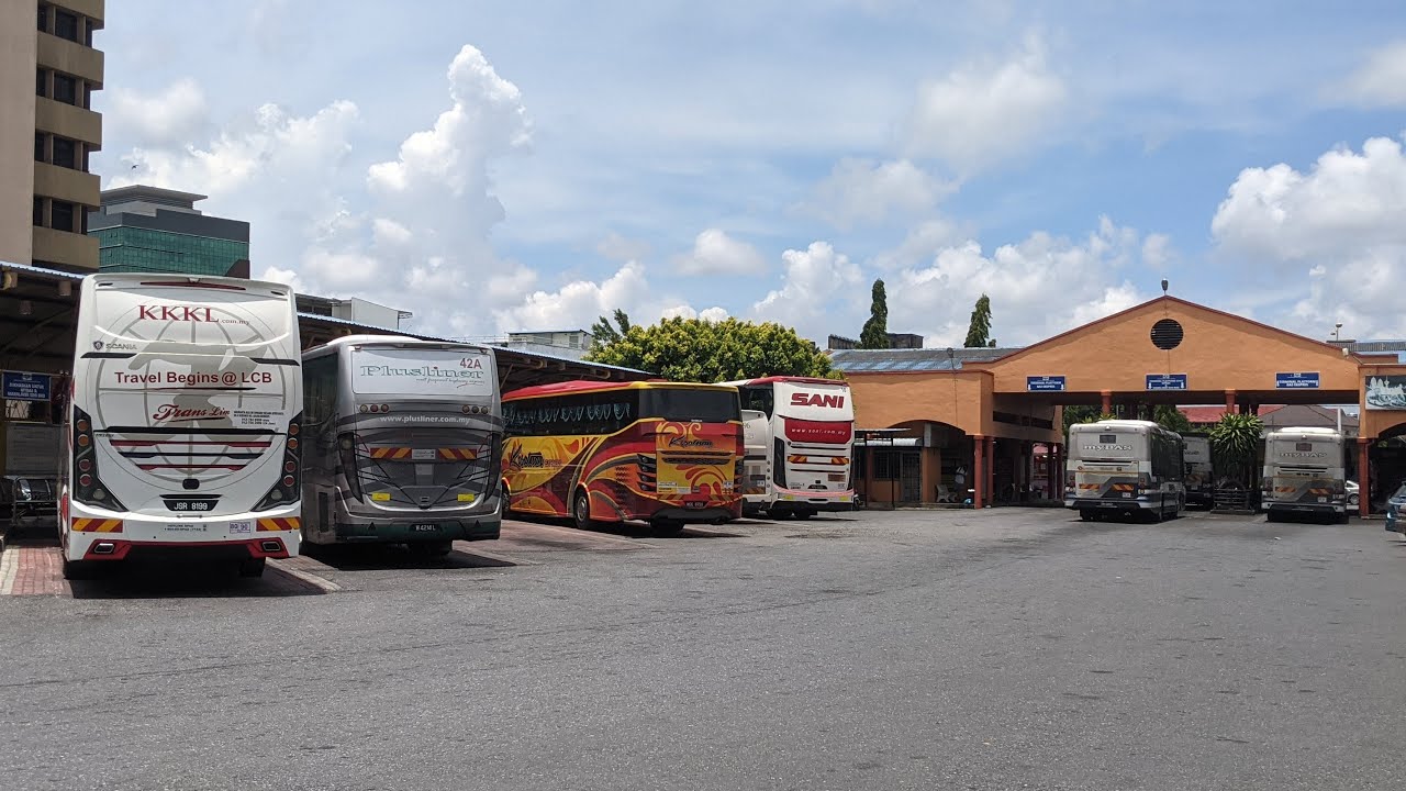 Some Buses in Kangar, Perlis, Malaysia - YouTube
