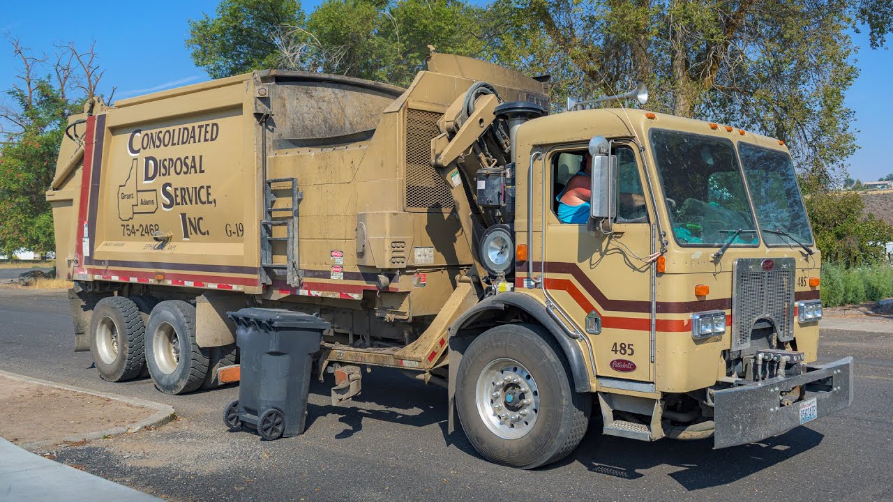 Peterbilt 320 - Heil DuraPack 7000 Garbage Truck - YouTube