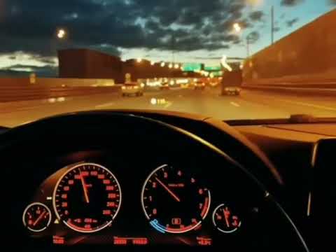 Gel otur sen bir yanıma...🌚🖤🎶