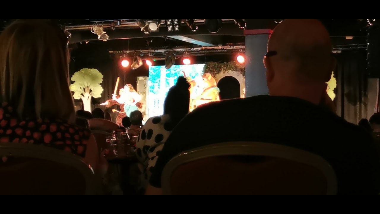 Clipso Song - Robin Hood Butlins Bognor 2021 - YouTube