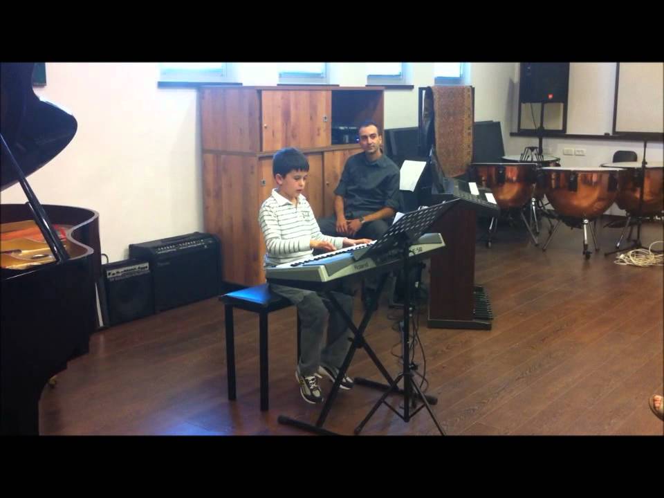 Roy Davidson on a concert 19.5.2011 - YouTube