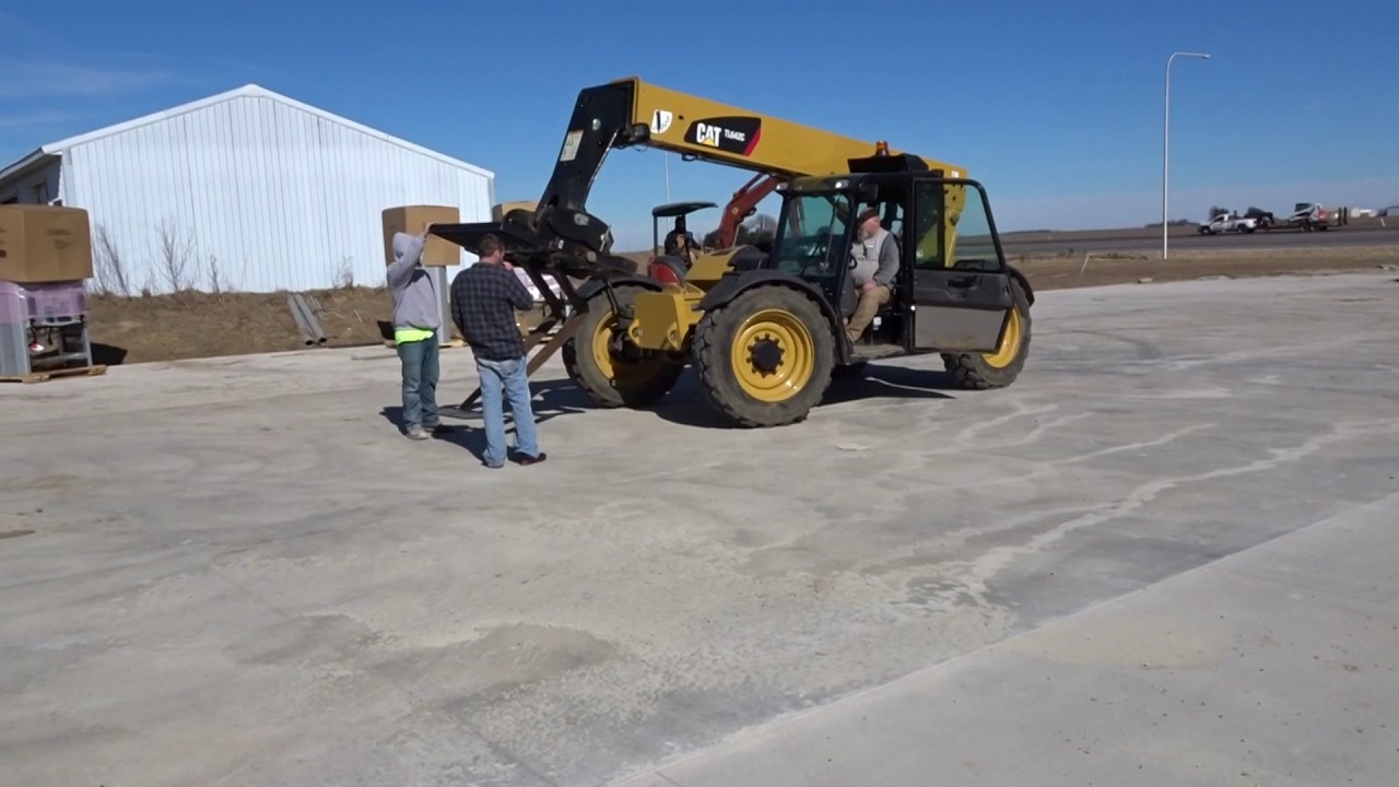 Ayerco 2 15 17 Ayerco Convience Center Edingburg, IL - YouTube