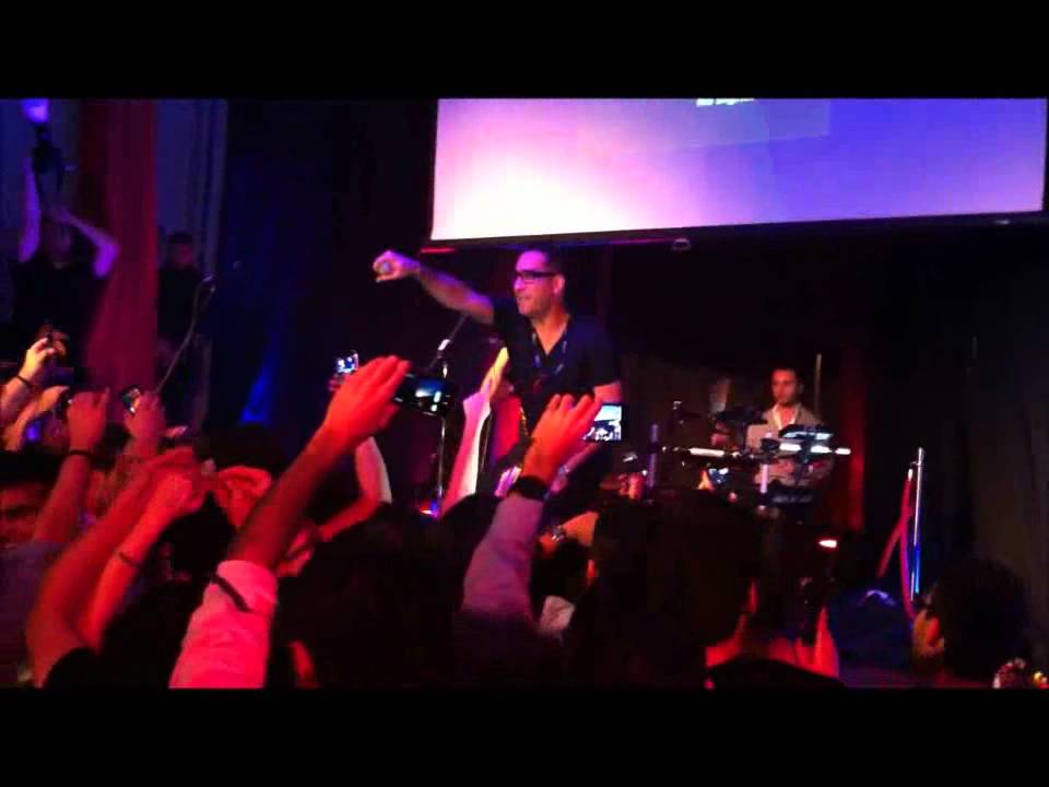 Khashayar ft. Erfan - Hooloo (Toronto Dec 2011) - YouTube