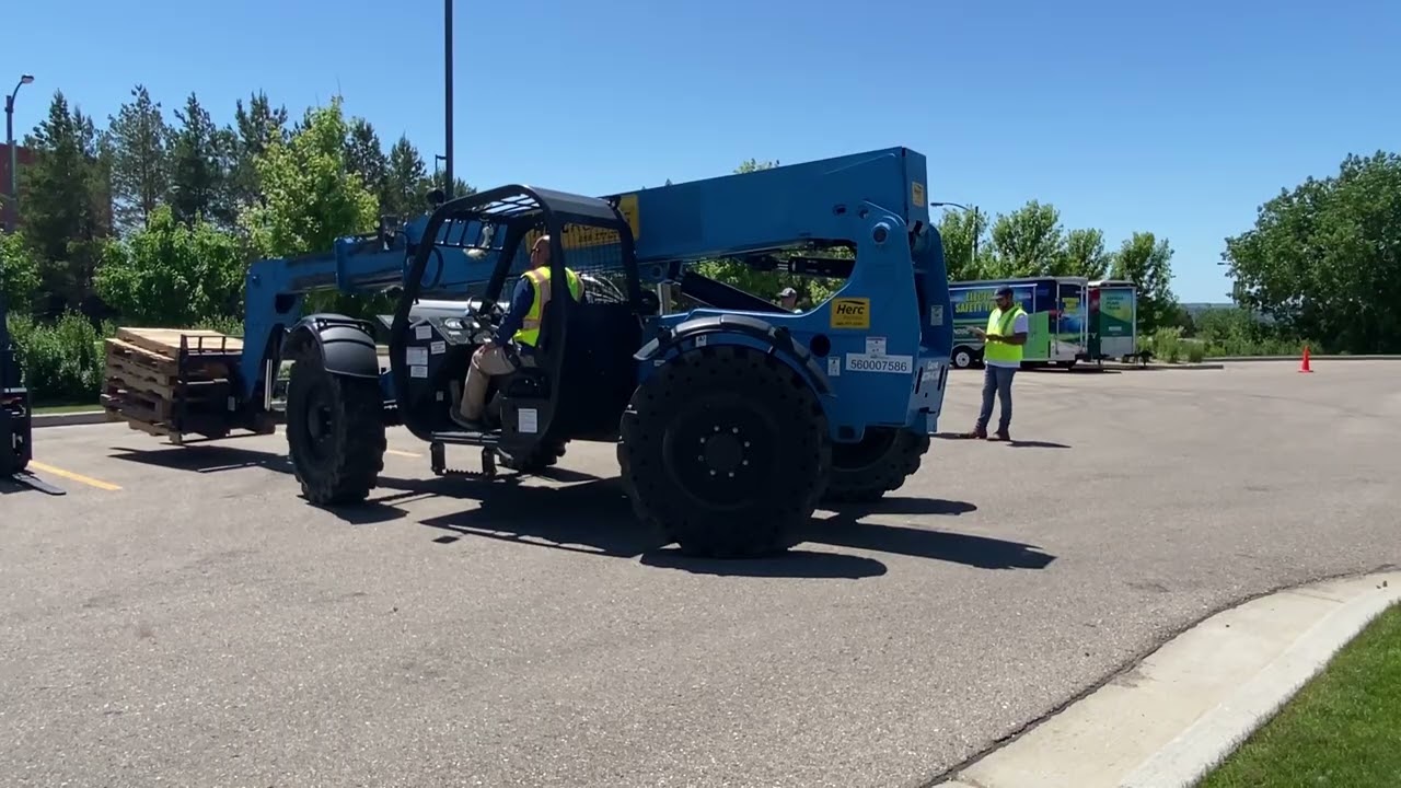 Rough Terrain Forklift training - YouTube