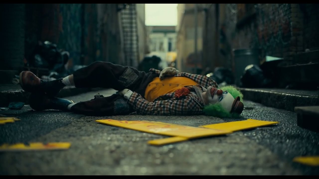 El Guasón Escena Jóvenes Lo Golpean En La Calle Escenas De 2391