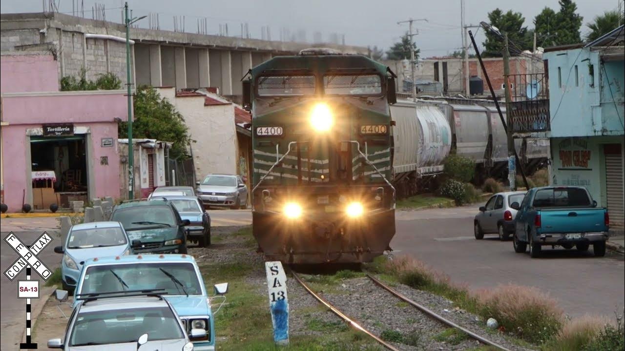 Dos #ferrosur ranas #4400 y #4402 en un turno a Irolo y con poco flete. - YouTube