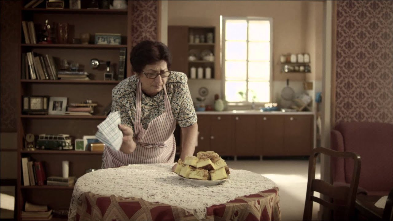 Komercijalna Banka - Gotovinski i Refinansirajuci Krediti - YouTube