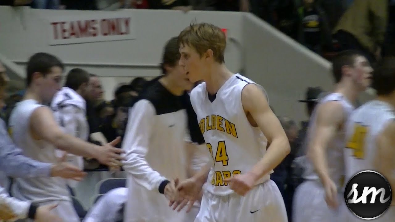 Logan Richter punches one hand DUNK in Regional Semi-Final [Upper ...