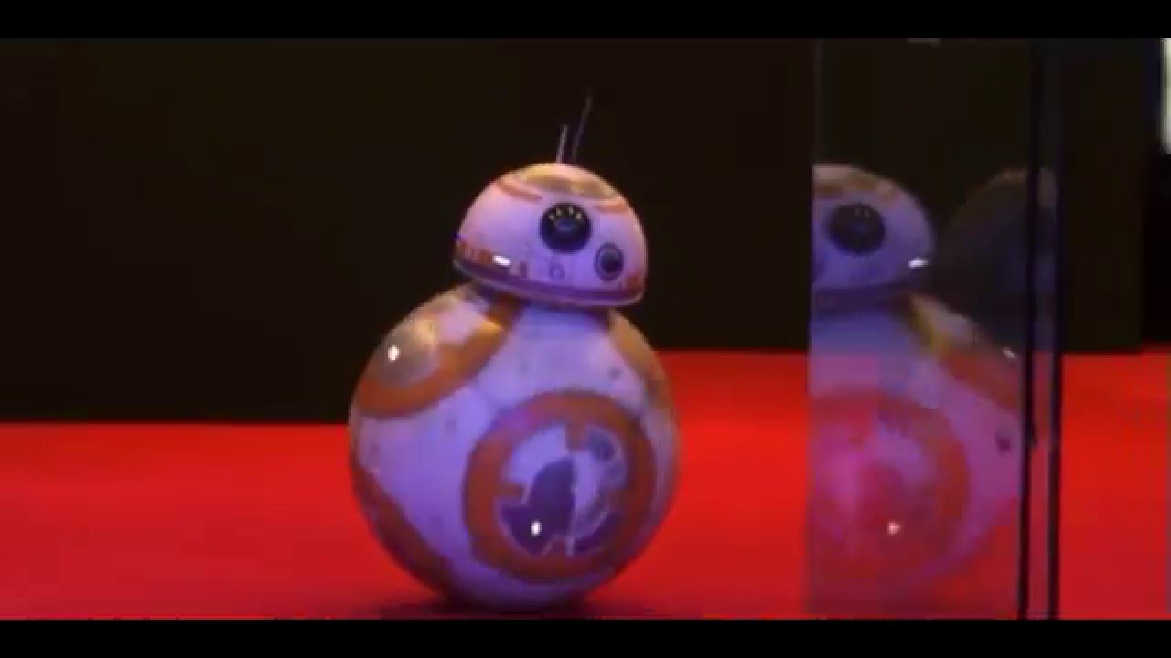 BB-8 Arrival and Rolling Down The Red Carpet - Star Wars The Force ...