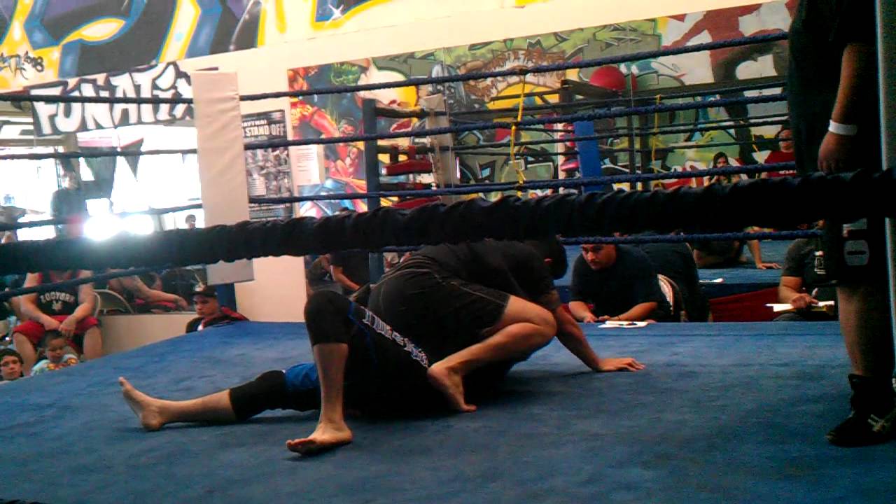 Angel Gonzalez first match at Tournament 4-21-12 - YouTube