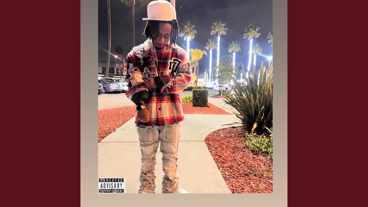 Staying out the way - YouTube