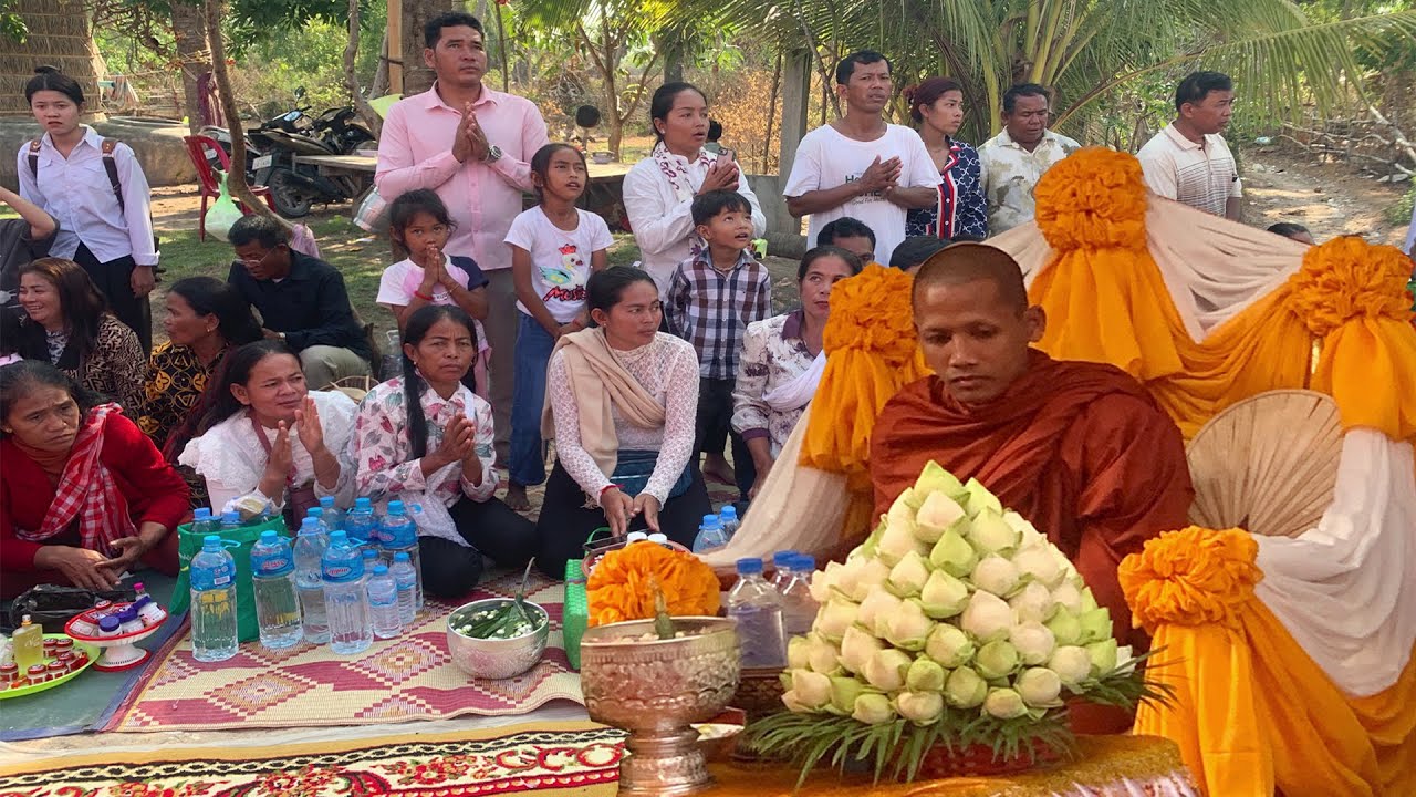 Preah Ang Chan Mony Visits Takeo Province | Cambodian Street Food - YouTube