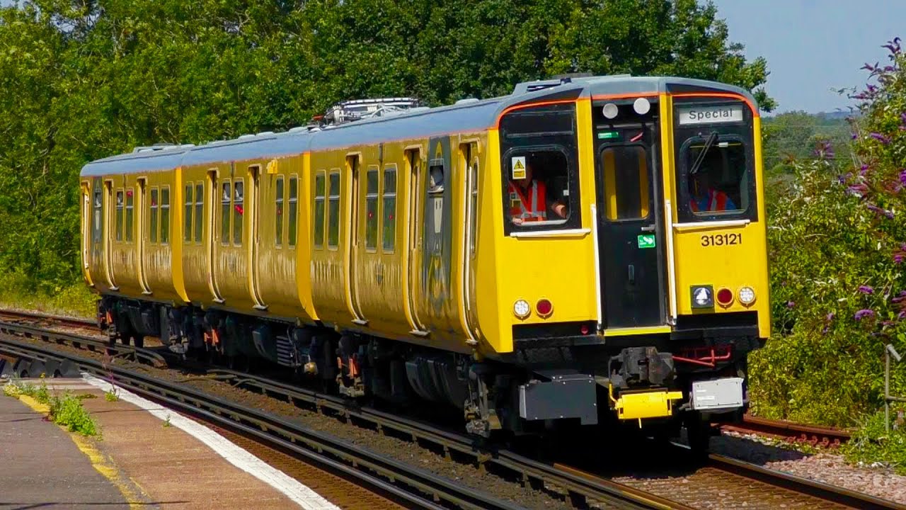 Network Rail Class 313/1 - 313121 At Ford In The Sunshine , Eastleigh ...
