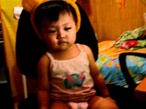 baby Milliana dancing=) - YouTube