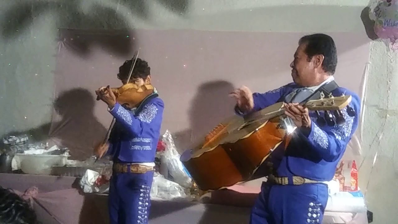 Mariachi real azteca - YouTube