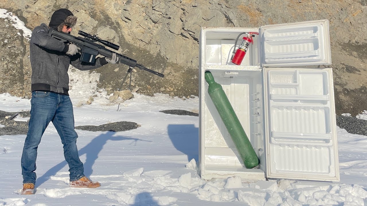 Exploding a bottle of oxygen in the refrigerator تفجير قاروره الاكسجين ...