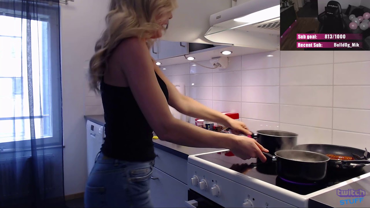 Kandyland - ??????? (Twitch Live Stream Clip) - YouTube